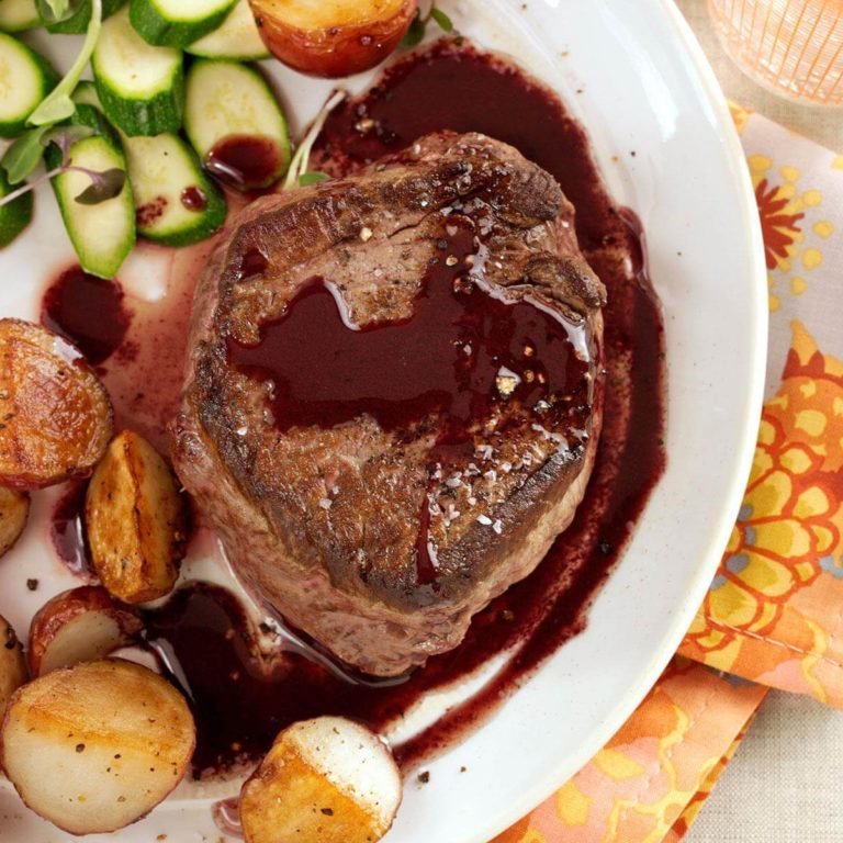 Filet mignon à la crème de merlot - Guide Recettes