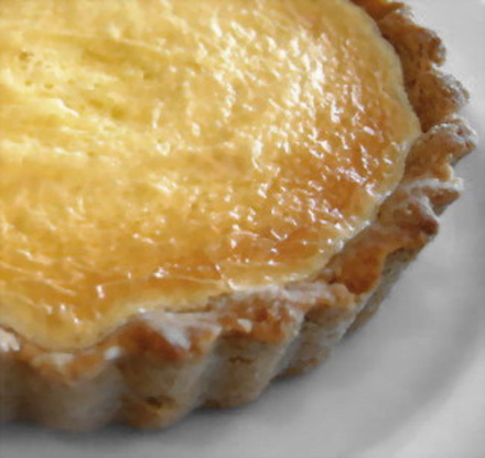 Sambocade - tarte médiévale au fromage à la crème et aux fleurs de ...